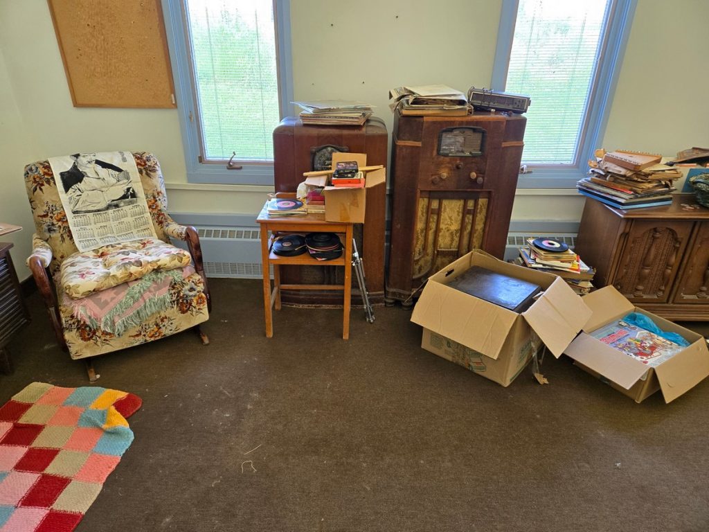 Weekly Tuesday Auction – Corey W. Brown Auctions Inc