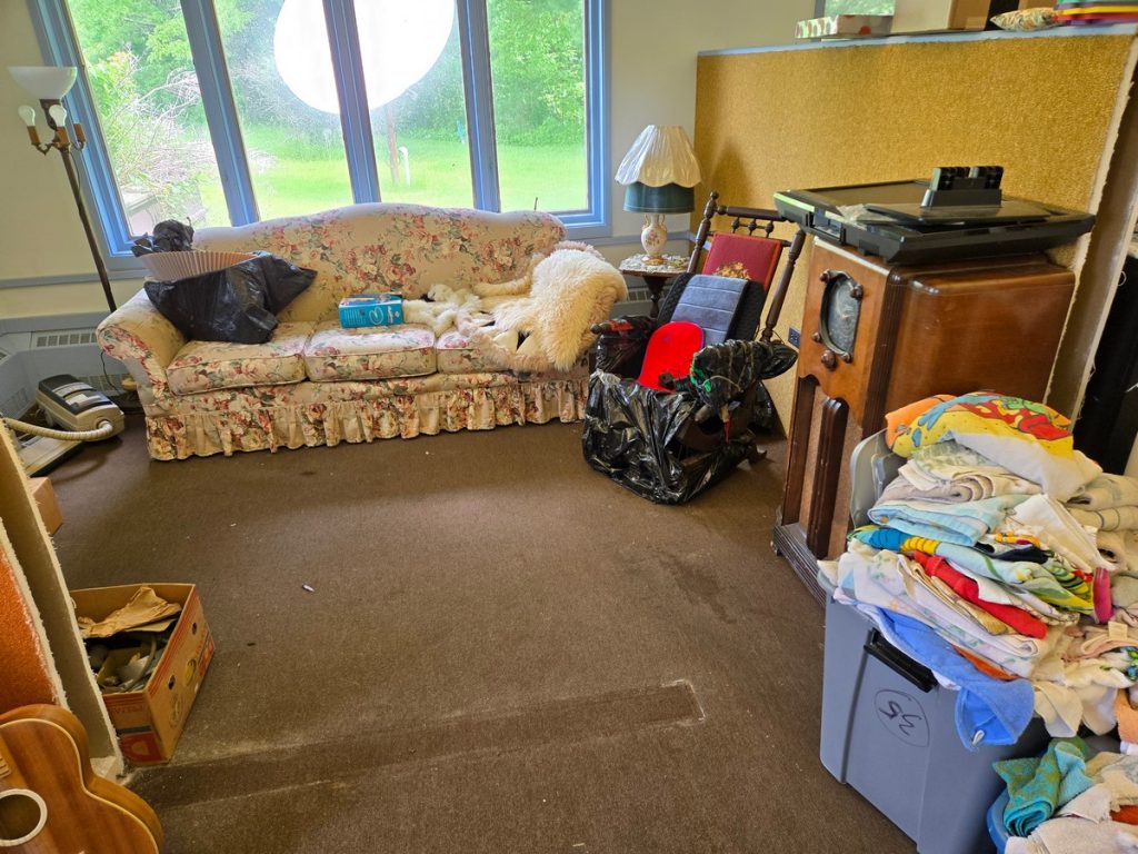 Weekly Tuesday Auction – Corey W. Brown Auctions Inc