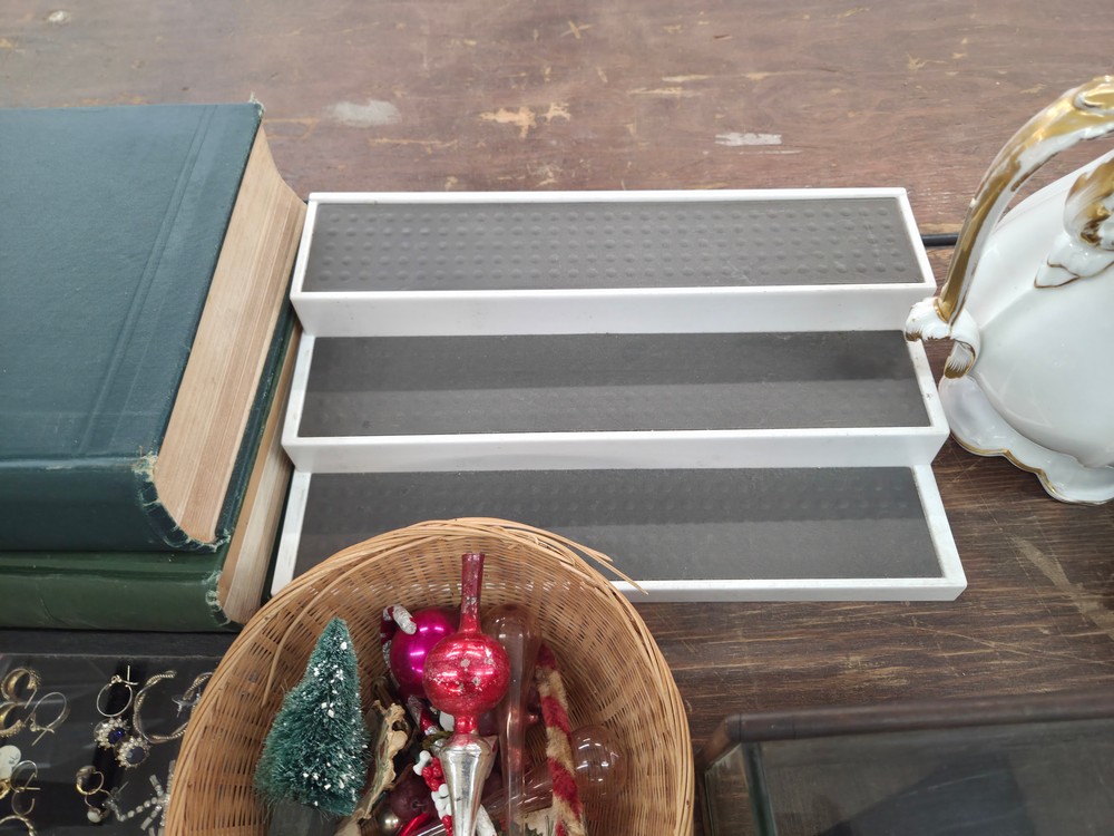 Weekly Tuesday Auction – Corey W. Brown Auctions Inc